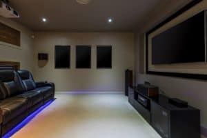 Surround Sound vs Stereo: What's the Difference in Audio? - Home ...